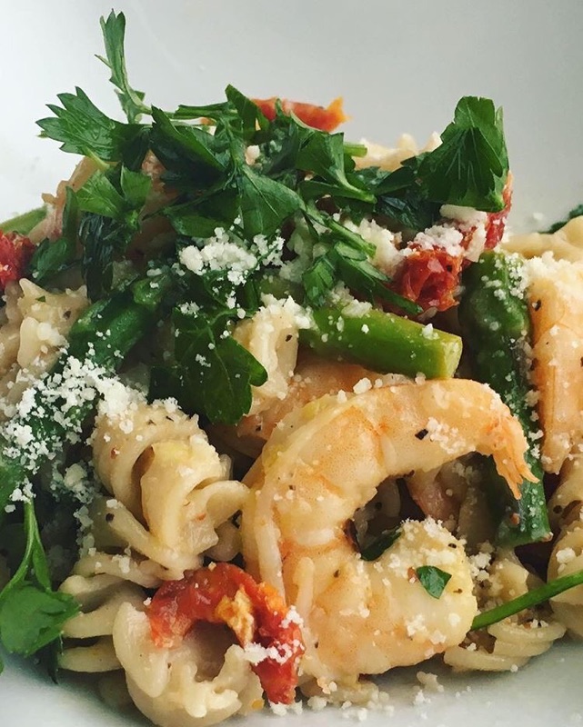 Asparagus + Shrimp + Sun Dried Tomatoes Fusilli Pasta – cookingwithsydney